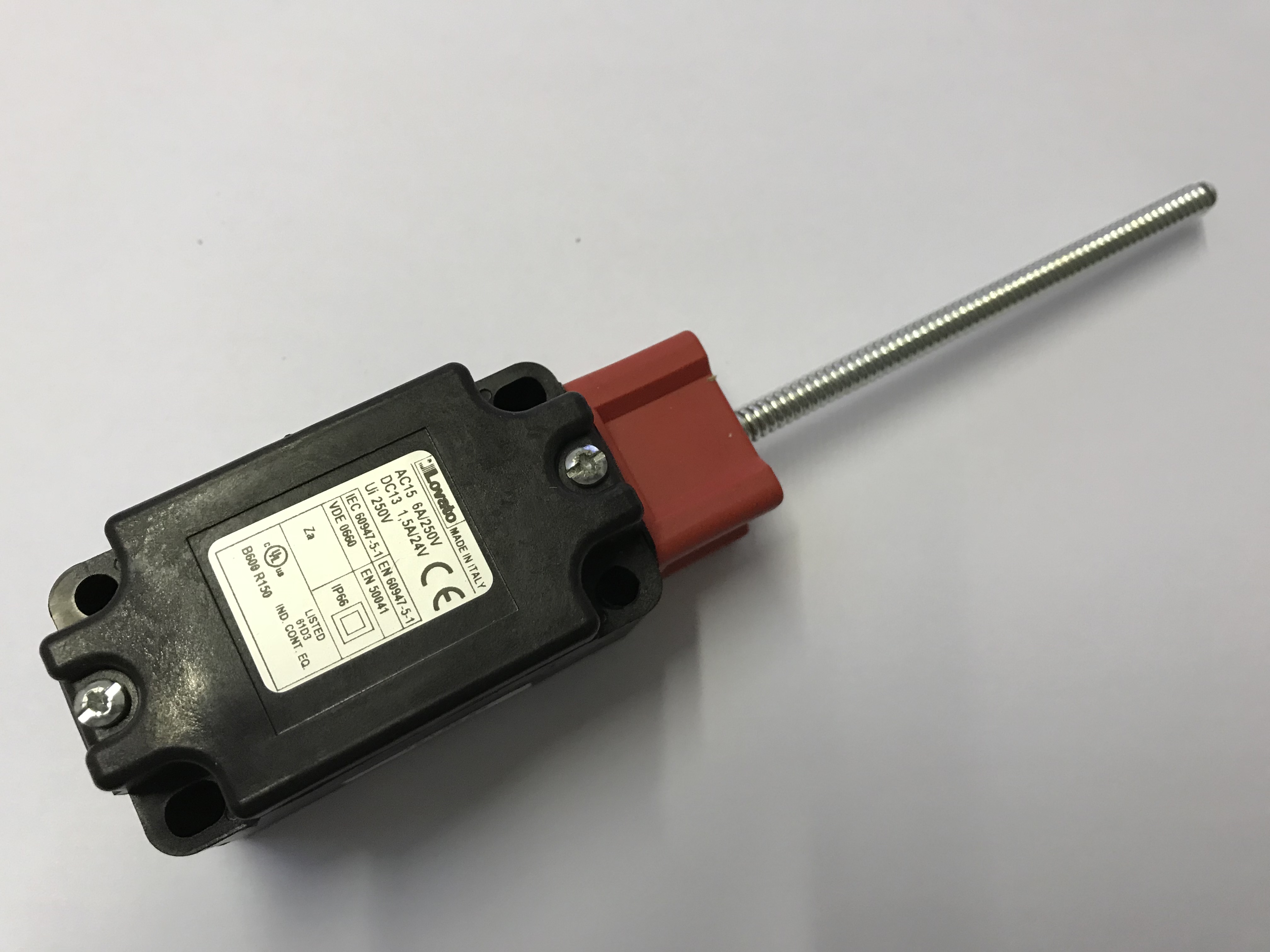 Interrupteur de position a tige flexible multidirectionnel - lovato ts10992